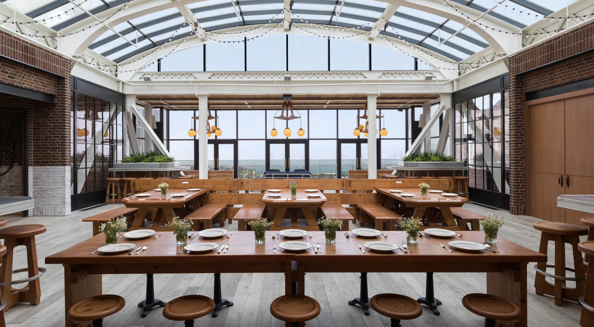 A View From the Top: Chicago's Best Rooftop Bars - The Apartment Source