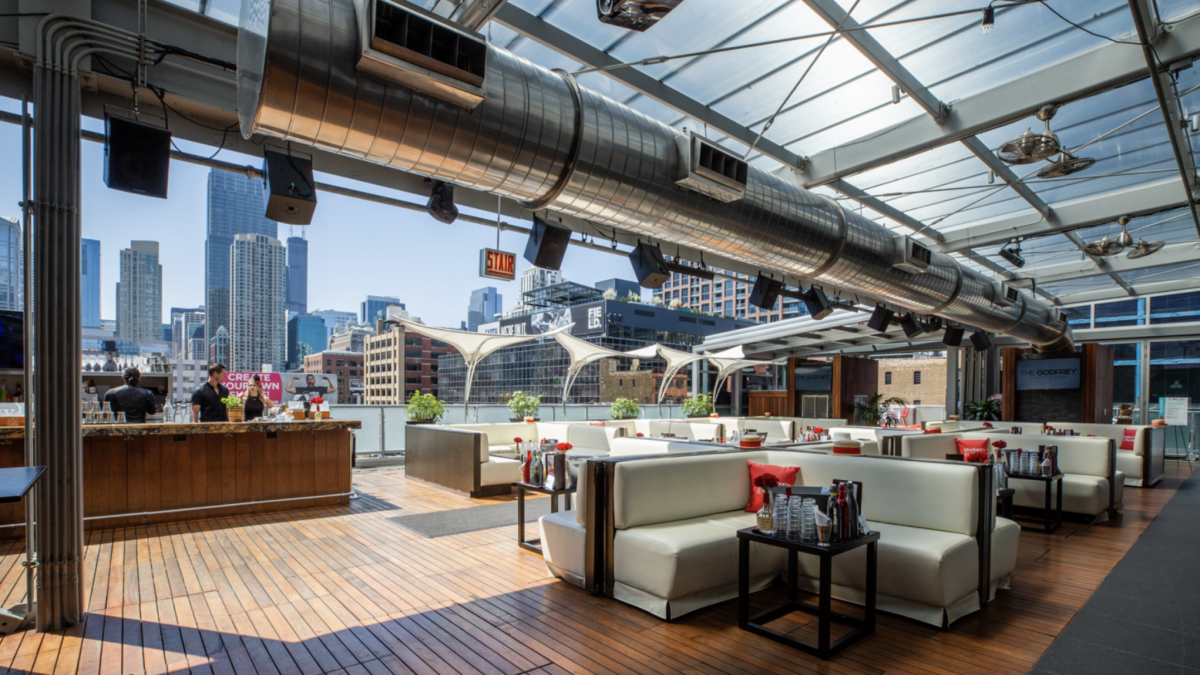 A View From the Top: Chicago's Best Rooftop Bars - The Apartment Source